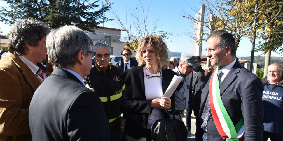 Ricerca al Sud, il ministro Lezzi annuncia il finanziamento di un ...