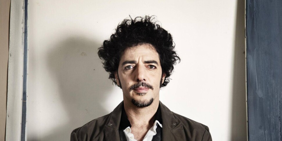 Mesoraca, fuori programma al concerto di Max Gazzè: preti cantano e ...