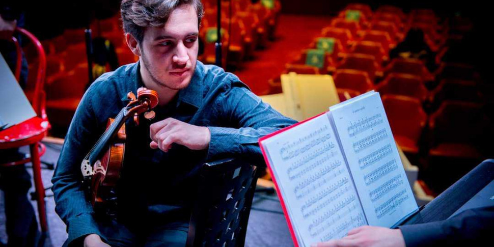 Messina, la storia di Joseph Arena. Il talento per la musica una ...