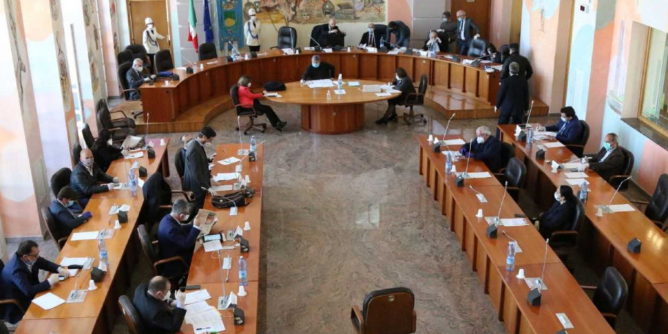 Consiglio comunale di Cosenza, formate le commissioni e nominati i ...
