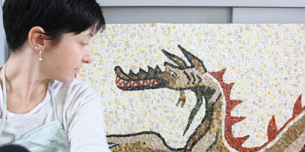 Catanzaro, Simona e quel sogno a forma di mosaico nato nella fabbrica ...