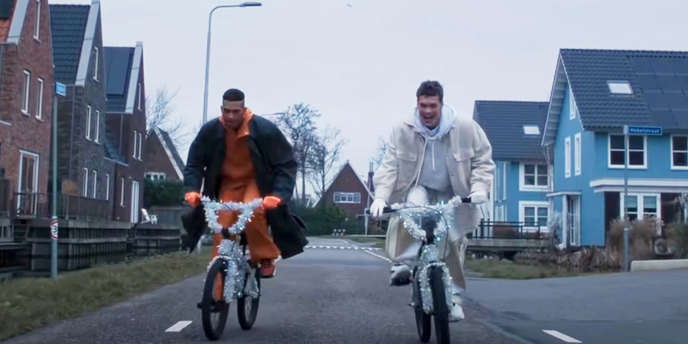 "Brividi" di Mahmood & Blanco, il video ufficiale del brano che ha ...