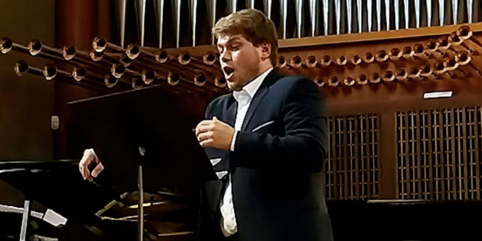 Davide Tuscano, la nuova stella della lirica è di Bova Marina ...