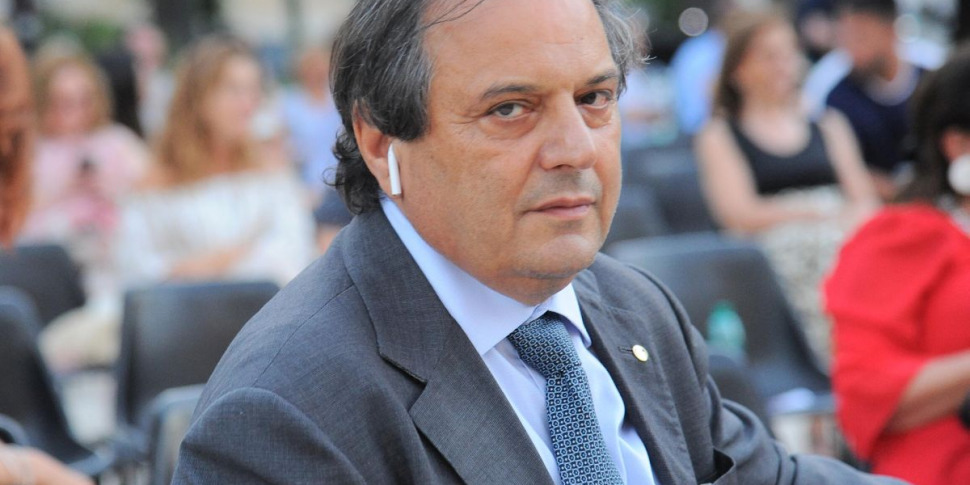 Anelli “La sfida di oggi è integrare la tecnologia nelle cure ...