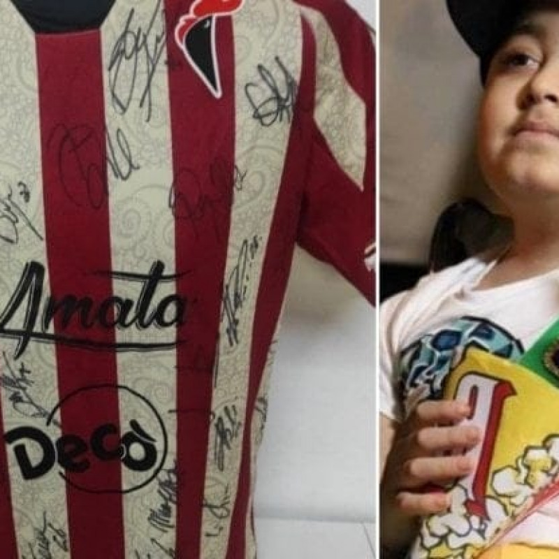 Una preziosa maglia del Bari all'asta per sostenere la famiglia del ...