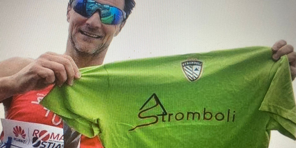 Stromboli rialza la testa: maratona, processione e festival - Gazzetta ...