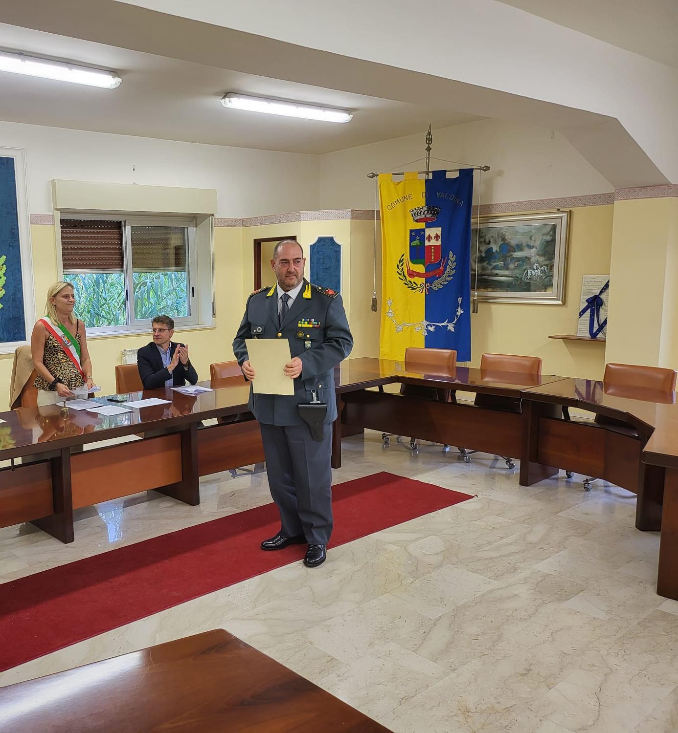 Valdina, ecco le civiche benemerenze. Omaggio al valore della ...