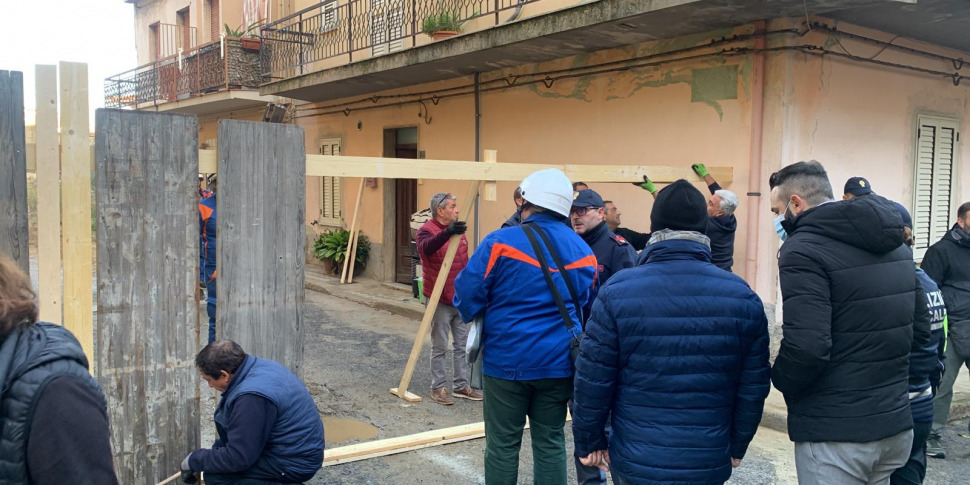 Via Pitagora a Rosarno: zona rossa sgomberata, sigillata e messa in ...