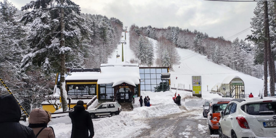 La neve bacia la Calabria, domenica all'insegna del divertimento sulle ...