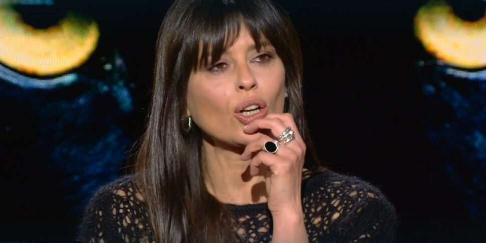 Claudia Pandolfi a "Belve": "Ho avuto una fidanzata, il mondo femminile ...