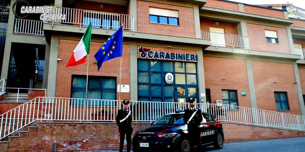 Droga pronta per lo spaccio in casa di un 27enne di Luzzi - Gazzetta ... Droga pronta per lo spaccio in casa di un 27enne di Luzzi - Gazzetta ...