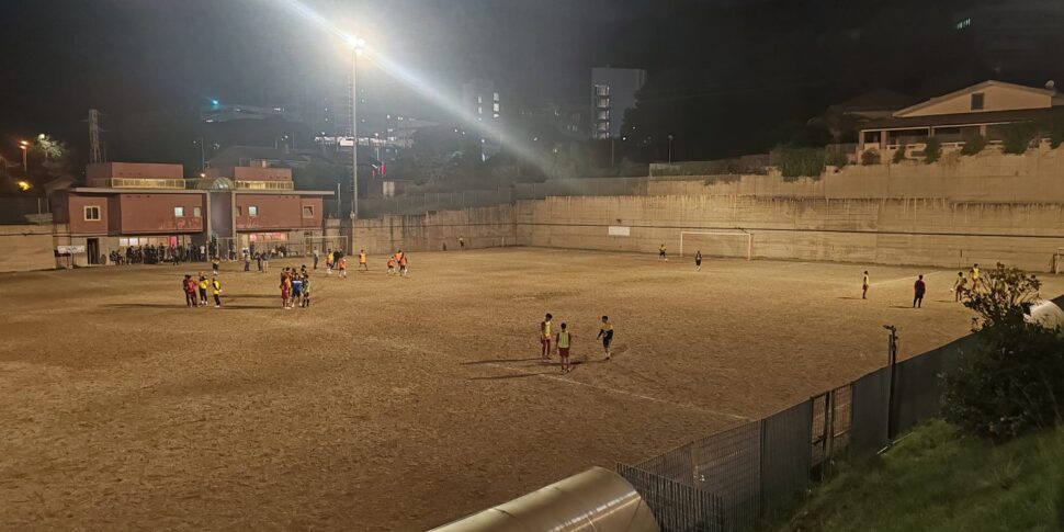 Messina: il calcio torna a Castanea dopo 31 anni, al Bonanno calano le ...