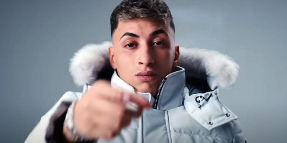 Nei guai il trapper Medy, corsa in auto senza patente. E ai poliziotti ...