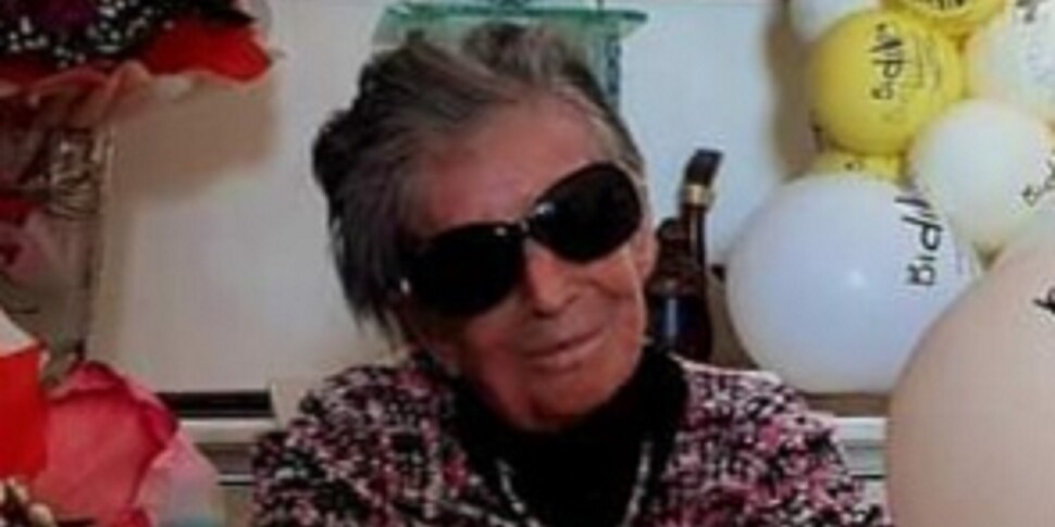 Donna Rosina Servidio taglia il traguardo dei 106 anni, grande festa a ...
