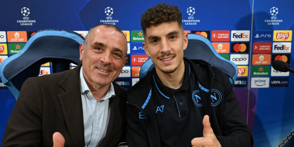 La favola di Francesco Calzona: dai campi di provincia alla guida del ...