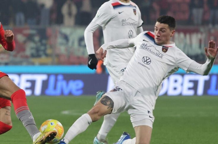 Il Cosenza ha il suo punto fermo: Camporese sempre presente - Gazzetta ...
