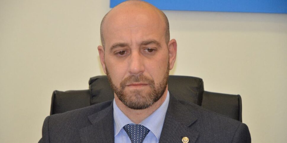 Dramma a Taranto, muore in un incidente il dirigente di polizia reggino ...