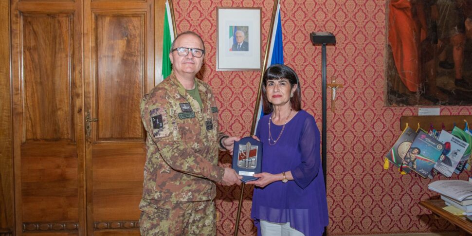 Il generale Ristuccia visita i reparti dell’Esercito in Sicilia ...