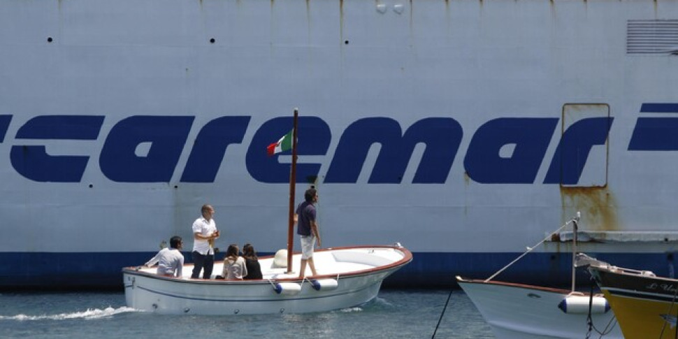 L'Ue autorizza gli aiuti dell'Italia ai traghetti Caremar - Gazzetta ...