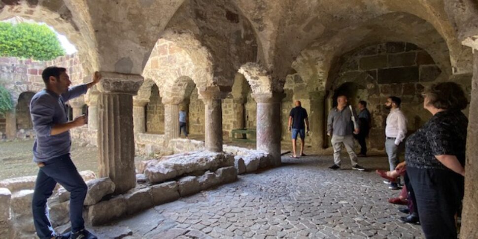 Lipari Il Chiostro Di San Bartolomeo Protagonista Del Convegno Su