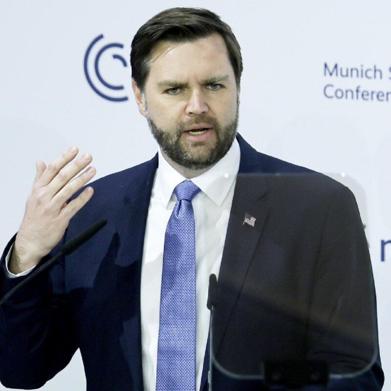 Hormuz riaperto. Usa-Iran, scatta il countdown: Vance annuncia l'avvio ...