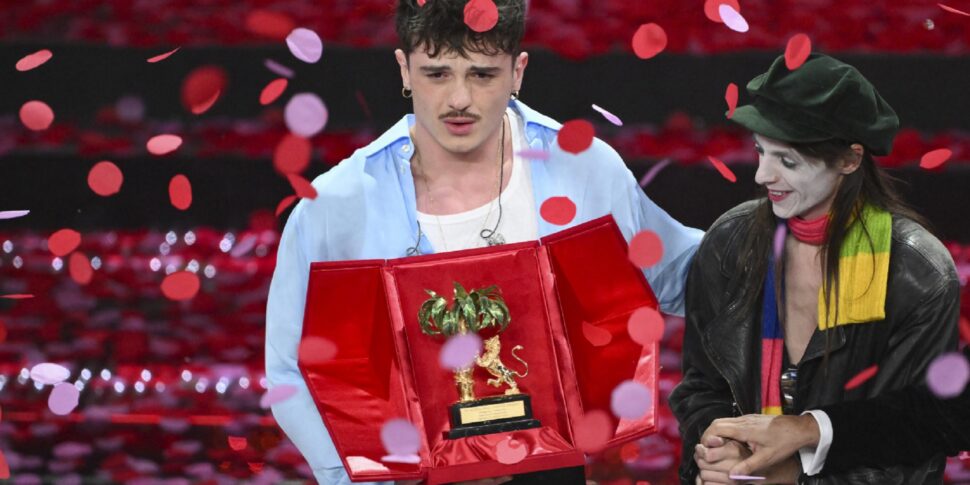 Chi ha vinto Sanremo 2025? Ecco la classifica, i premi e tutti i primi ...