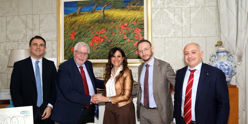 Cosenza, incontro tra la presidente Succurro e l’avvocato De Luca ...