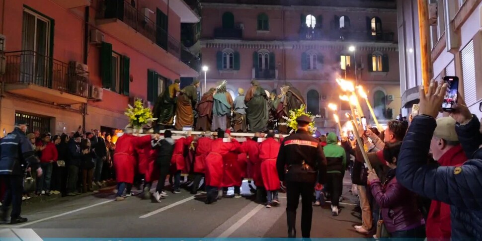 Messina, fede e tradizione rivivono grazie all'emozionante processione ...