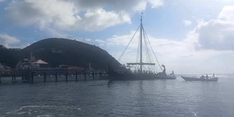 La nave di Ulisse sbarca a Panarea per le riprese del film "The Odissey ...