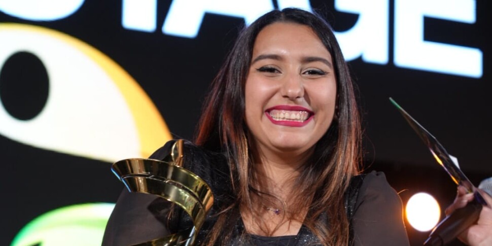 La cantante Martina Rossi è la vincitrice della prima edizione del talent di Rtp "The Stage" L ...