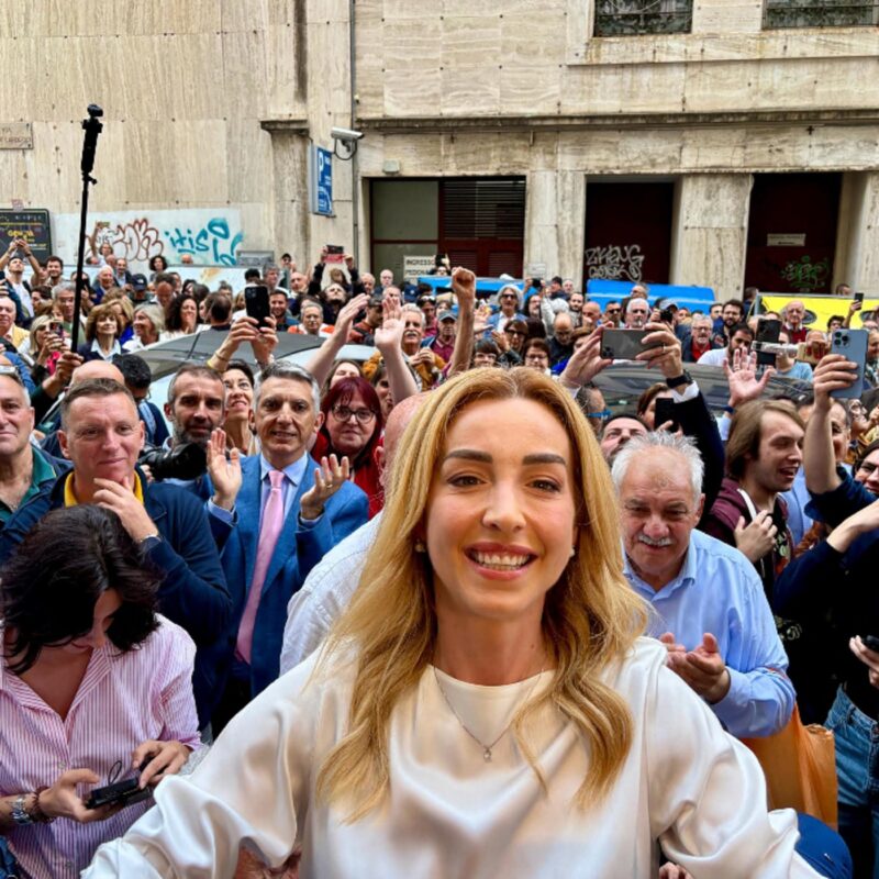 Chi è Silvia Salis, l'atleta olimpica che guida la città della Lanterna ...