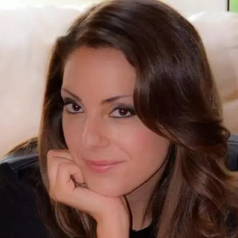 Morta a 43 anni la sceneggiatrice Valeria Luzi, autrice di “Oltre la ...