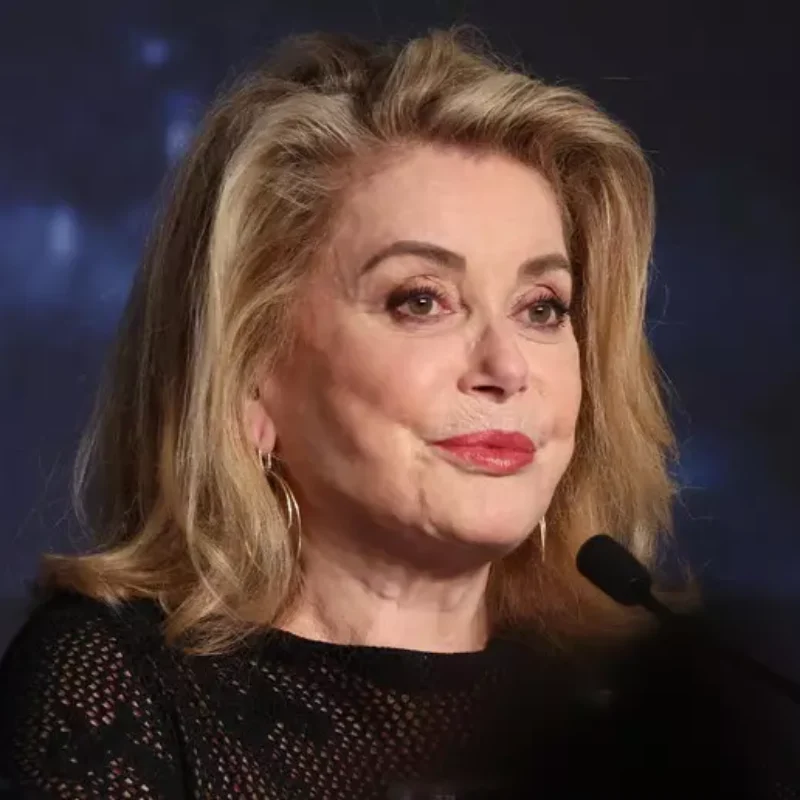 Catherine Deneuve riceverà il premio alla carriera a Taormina ...