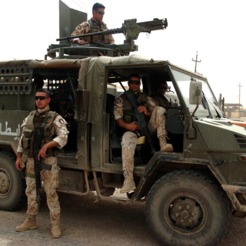 Kuwait: militari italiani nei bunker, chiuso "temporaneamente" lo ...