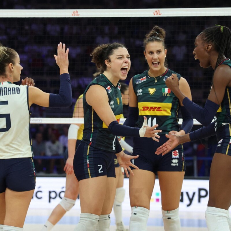Pallavolo, azzurre storiche: l'Italia batte il Brasile e conquista la Nations League - Gazzetta ...