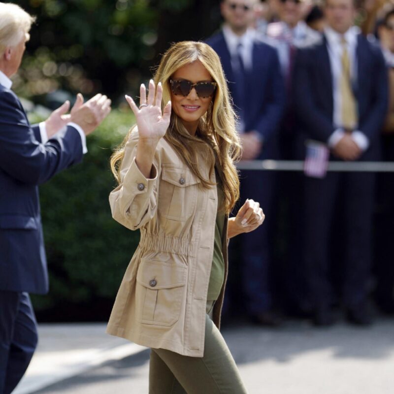 "Agente Melania Trumpenko", la first lady alleata di Kiev. Trump rivela le critiche a Putin: lei ...