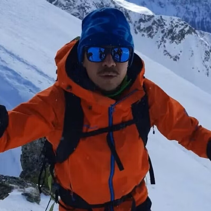 Kirghizistan, sospesa la missione per salvare l'alpinista russa e ...