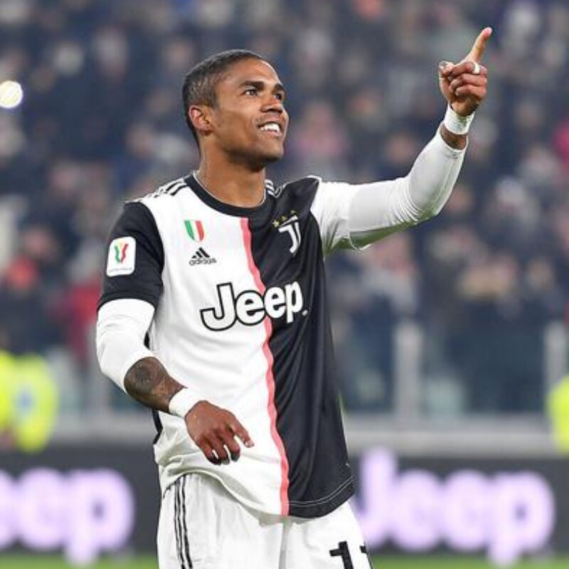Guai per Douglas Costa, ex calciatore della Juve: il brasiliano ...