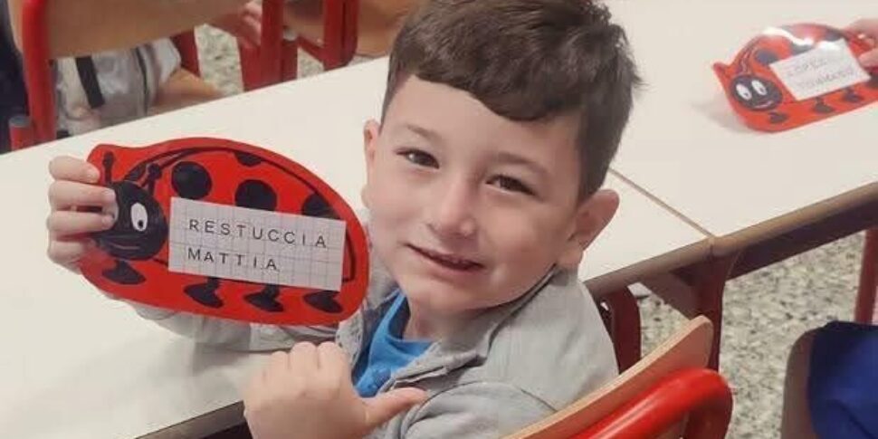 Joppolo piange la morte del piccolo Mattia Restuccia, il bambino di 7 ...