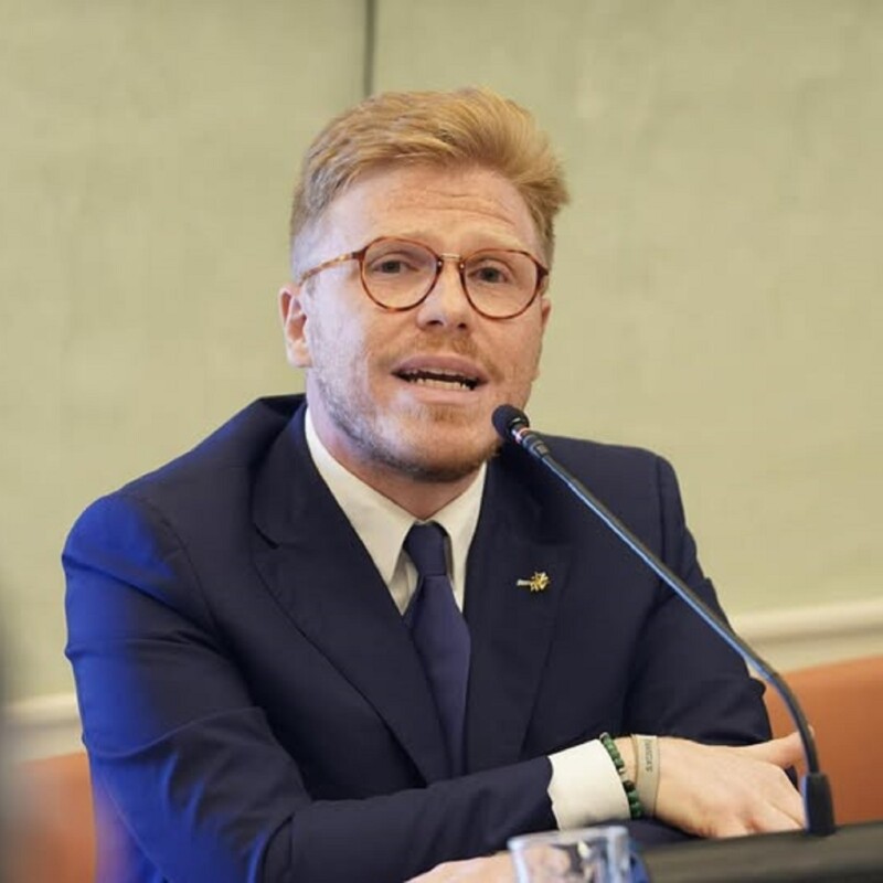 Ismaele La Vardera: "Sono sotto scorta per mio ruolo da deputato ...