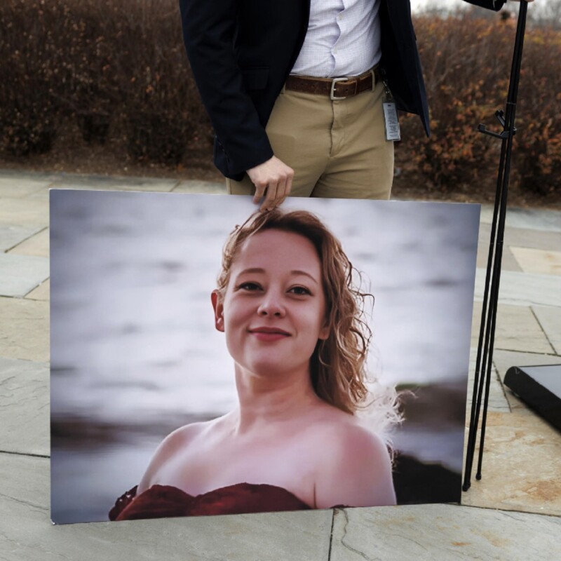 Renee Good, la donna uccisa a Minneapolis "era viva quando l'Ice ha ...