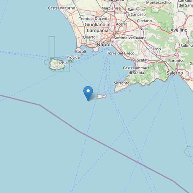 Il terremoto di magnitudo 5,9 nel golfo di Napoli avvertito in tutta l ...