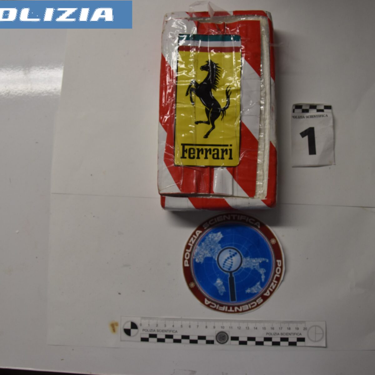 Catanzaro, corriere della droga con l'auto a nolo ma senza patente ...