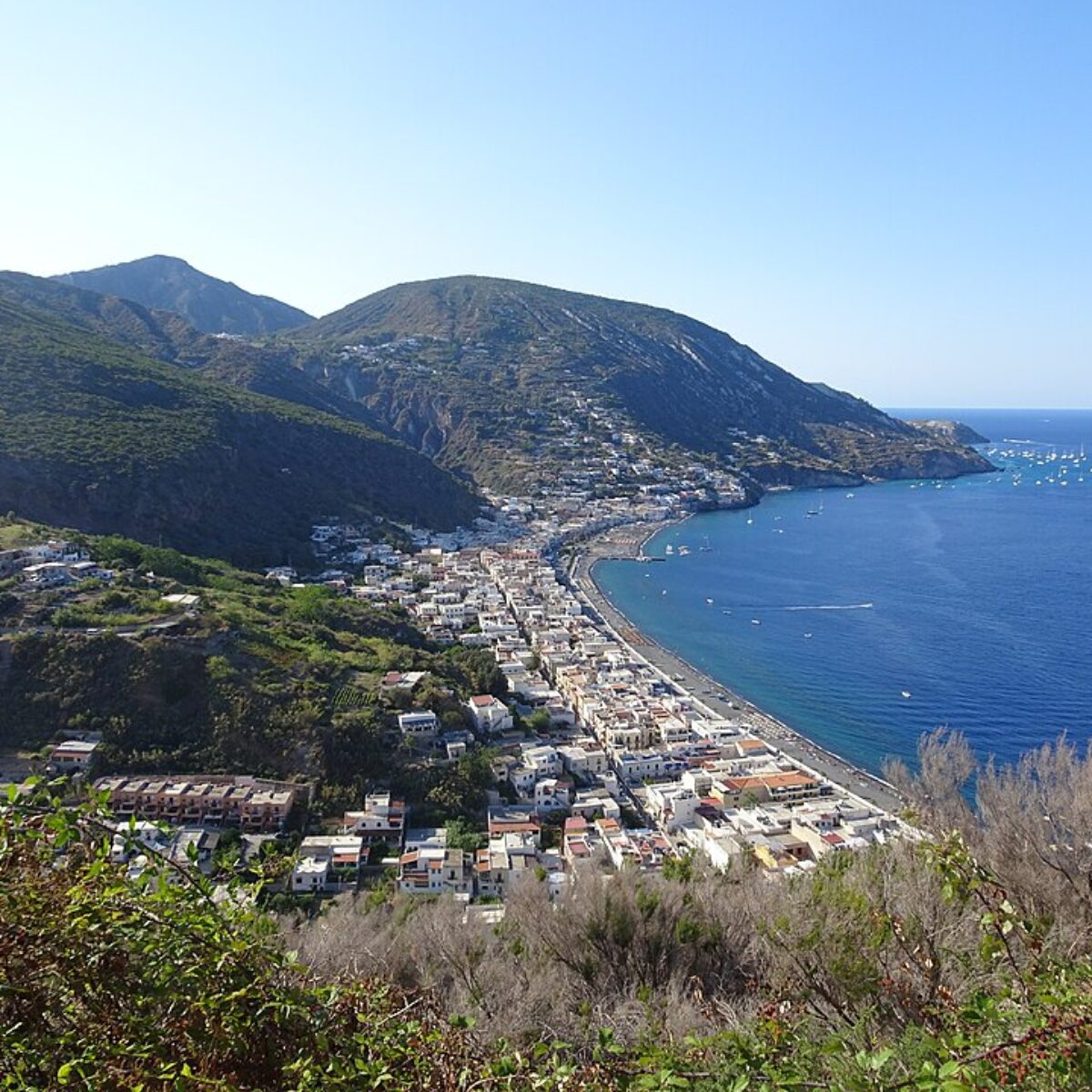 Tragedia in mare a Lipari, 59enne colto da malore muore durante una ...