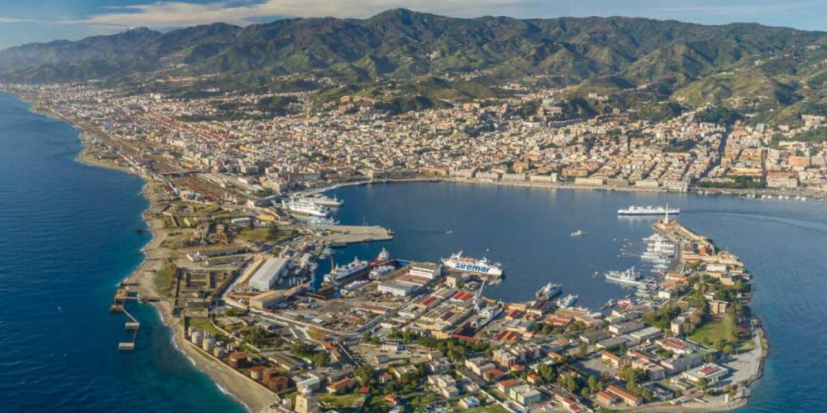 Messina, levata di scudi contro la riforma: «Guai a svilire i porti ...