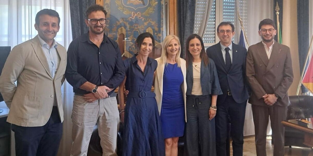 Barcellona Pozzo di Gotto, la sindaca Scolaro vara la nuova Giunta ...