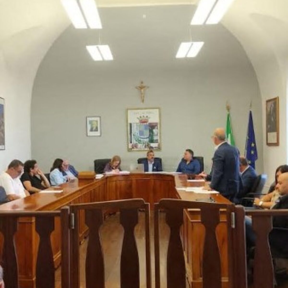 Primo Consiglio comunale a Tropea all’ombra del... decreto del ...